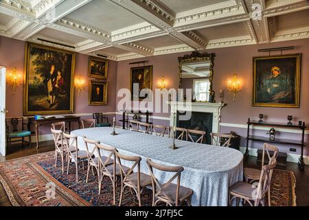Dorfold Hall dining room Stock Photo - Alamy