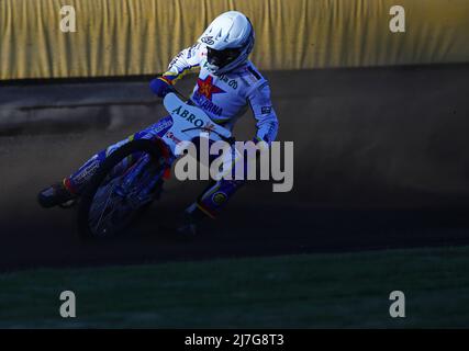 Heat 4, Brady Kurtz (white, Dackarna) in the speedway match in the ...