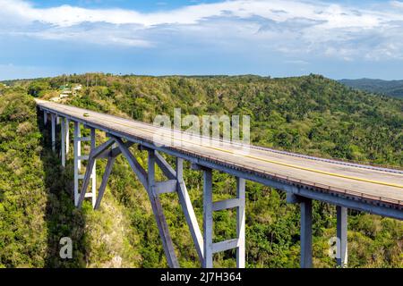 The Bacunayagua bridge over the Yumuri valley in Cuba Stock Photo - Alamy