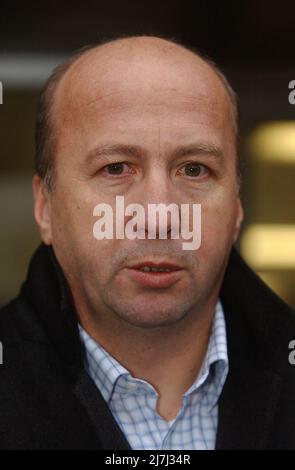 VELIMIR ZAJEC PORTSMOUTH'S NEW EXECUTIVE DIRECTOR ARRIVES AT PORTSMOUTH ...