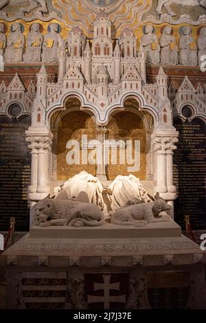 The Tomb of King Bela III in a chapel of Matthias church (Matyas templom), Castle Hill (Varhegy ...