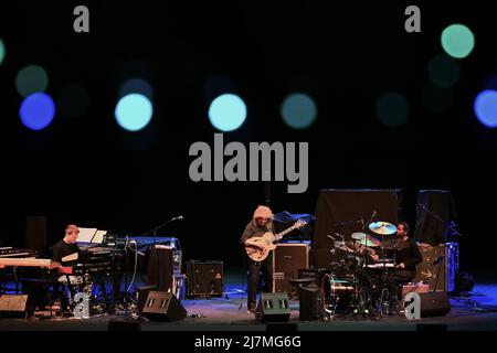 Pat Metheny with Chris Fishman and Joe Dyson Jr. during the Concert ...