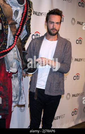 LOS ANGELES - MAR 19: Headless Horseman, Tom Mison at the PaleyFEST ...