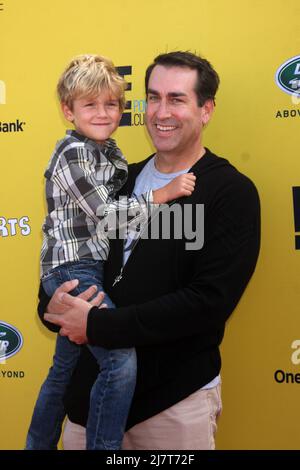 LOS ANGELES - NOV 16: Rob Riggle at the PS Arts Express Yourself ...