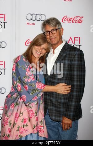LOS ANGELES - NOV 8: Eliza Roberts, Eric Roberts at the "Inherent Vice ...