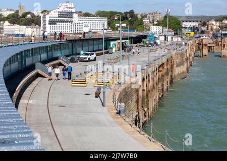 An almost deserted Folkestone harbour Arm Stock Photo - Alamy