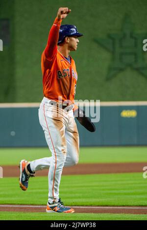 Houston Astros' Jeremy Peña (3) celebrates in the dugout after scoring ...