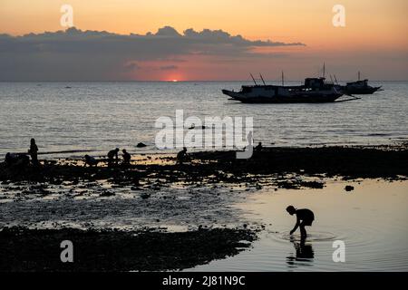 Gasan, Philippines - April 2022: Sunset at Gasan beach on April 19 ...