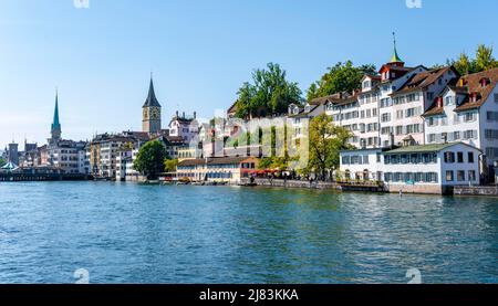 Fraumuenster and church tower St. Peter, panorama with Limmat in the ...