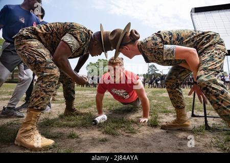 A U.S. Marine Corps poolee with Recruiting Substation Nampa, Recruiting ...