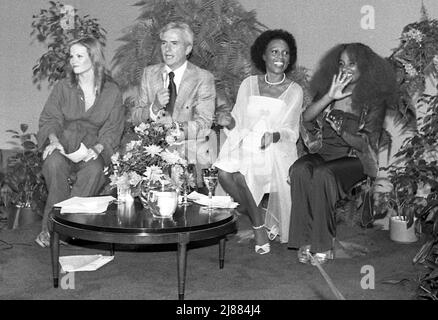 Lindsay Bloom, Joe Benti, Ja'Net DuBois and Chaka Khan at the 2nd ...
