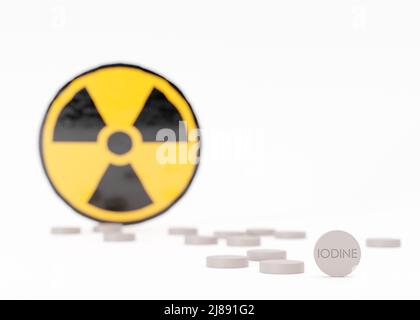 Potassium Iodide Pills - Treatment for Radiation Exposure (Iodine ...