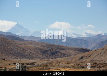 Mount Everest North side viewed from China Stock Photo - Alamy