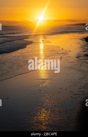 Sunset over Waverly Beach, South Taranaki, North Island, New Zealand ...