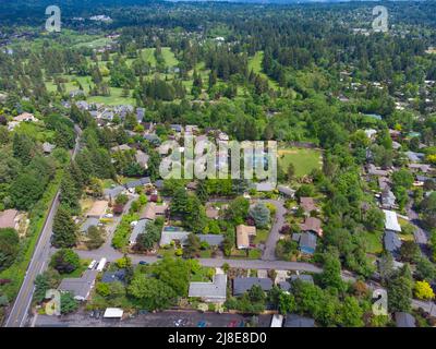 Bird's eye view panoramic map of the city of Portland, Oregon, USA in ...