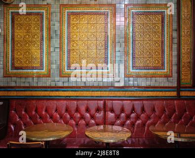 The Dog and Duck pub, Soho, London, England, UK Stock Photo - Alamy