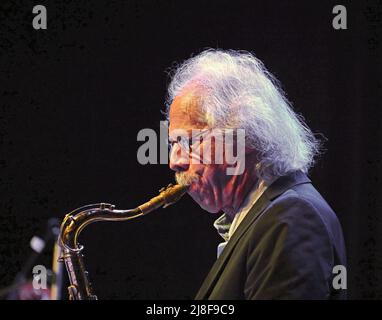 EMPORIA, KANSAS, USA - OCTOBER 9. 2021 Saxophonist Blue Lou Marini (of ...