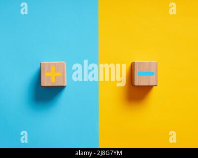 Concept of the choosing pros and cons Stock Photo - Alamy