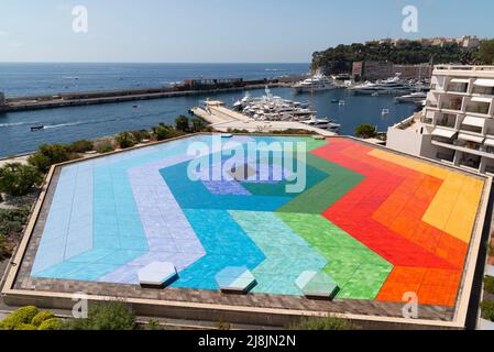 Hexa Grace by Victor Vasarely on the roof of Auditorium Rainier III ...