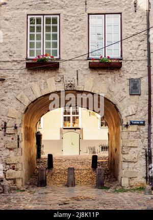 The Swedish Gate, Old Town, Riga, Latvia Stock Photo - Alamy