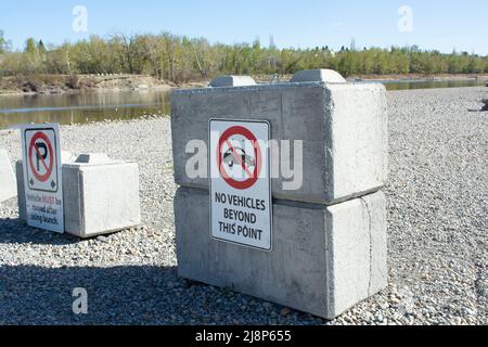 Cement Block Barriers at River Park - Overpass Stock Photo - Alamy