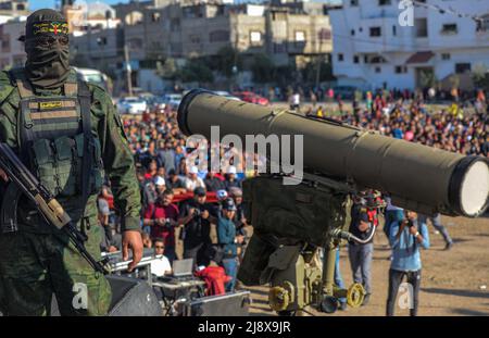 A Palestinian fighter of Al-Quds brigades, the military wing of ...
