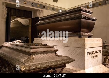 Tomb of Emperor Franz Joseph flanked by his wife Elisabeth (Sisi) and ...