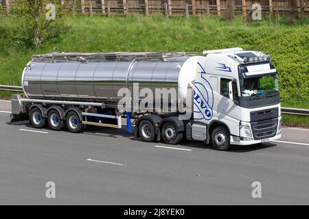 Volvo FH Tanker Stock Photo - Alamy