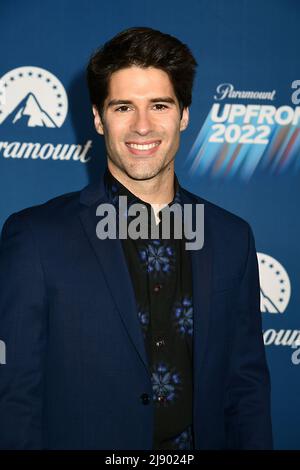 Asher Grodman attends the Paramount Upfront 2002 Post Party blue carpet ...