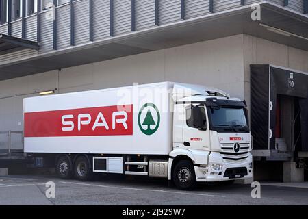 Truck Spar Group Stock Photo - Alamy