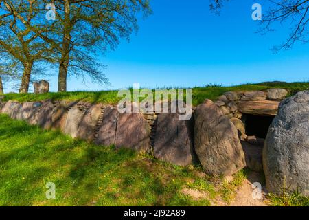 Megalithic grave Karlsminde, around 2500v. Foundling, megalithic grave ...