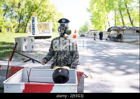 Chernobyl, Kyiv Oblast, Ukraine. 19th May, 2022. A sandbag protected ...