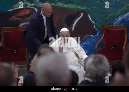 Pope Francis arrives at the Scholas Occurrentes headquarters, in Rome ...