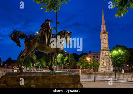 Banbury Cross monument and the "fine lady" statue. Oxfordshire UK Stock ...