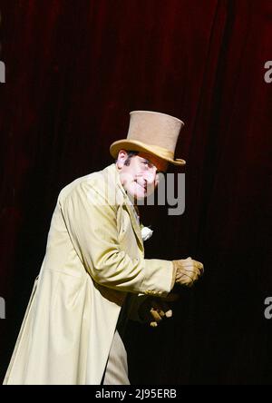 Henry Goodman (Richard III) in RICHARD III by Shakespeare at the Royal ...