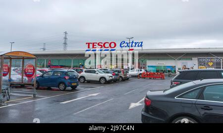 Tesco Extra store sign on the supermarket store roof, Leyland ...