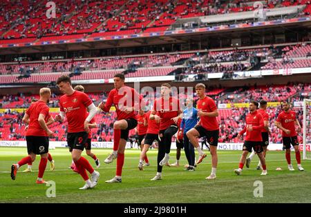 Sunderland players warming-up before the Tottenham Hotspur v Sunderland ...
