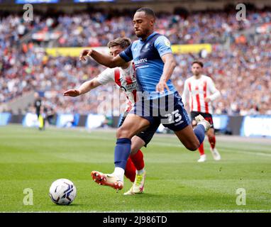 Sunderland's Lynden Gooch during the Sky Bet League 1 match between ...