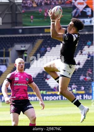 Darnell McIntosh (5) of Hull FC in action Stock Photo - Alamy