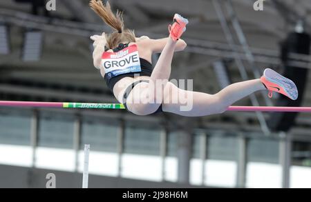 Emily Grove of USA, Pole vault Stock Photo - Alamy