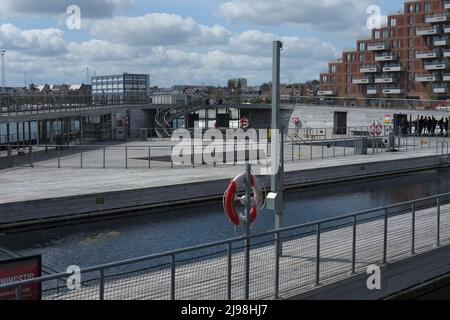 Promenade at Aarhus island (Aarhus Ø) modern urban living in Denmark’s ...