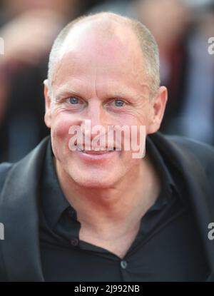 Actor Woody Harrelson attends the premiere of Focus Features ...