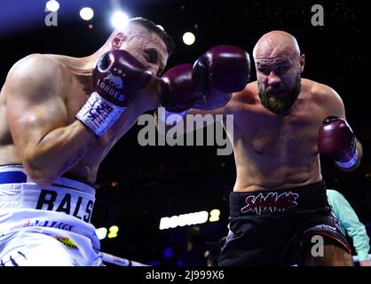 Adam Balski (left) and Alen Babi in the WBC Silver Bridgerweight Title ...