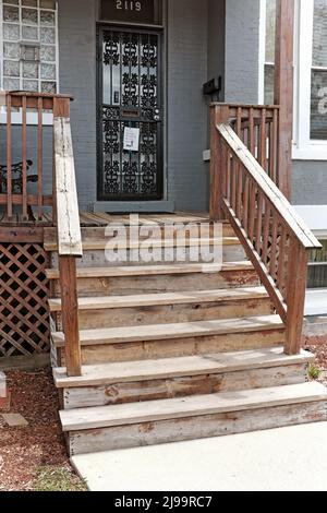 The Frank Gallagher family home, from the TV show Shameless, exterior ...