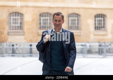 Acclaimed British singer Robbie Williams and his creative partner Ed ...