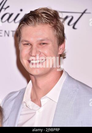 LOS ANGELES, CA - May 2: Austin Stowell at the CBS Fall Schedule ...