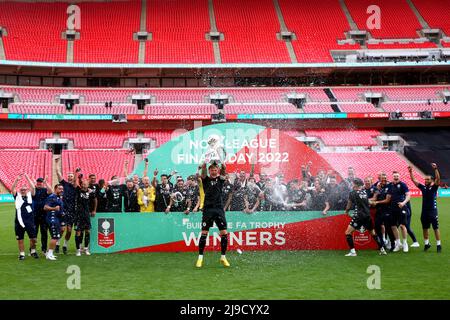 Bromley players celebrate after winning the Buildbase FA Trophy final ...