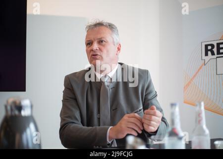 Roland Weigert ( FW ) at the press conference on the topic of the ...