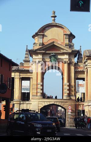 Bologna, Italy. Arco Del Meloncello, built to allow the pilgrims on the ...