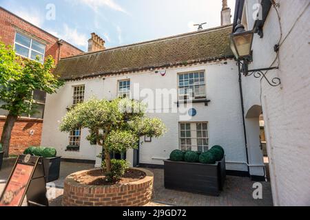 Worthing, May 17th 2022: Stanford Cottage, now a branch of Pizza ...